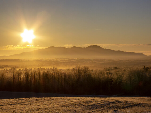 Près de tout. Loin de l'ordinaire. — Estrie - Cantons-de-l'Est